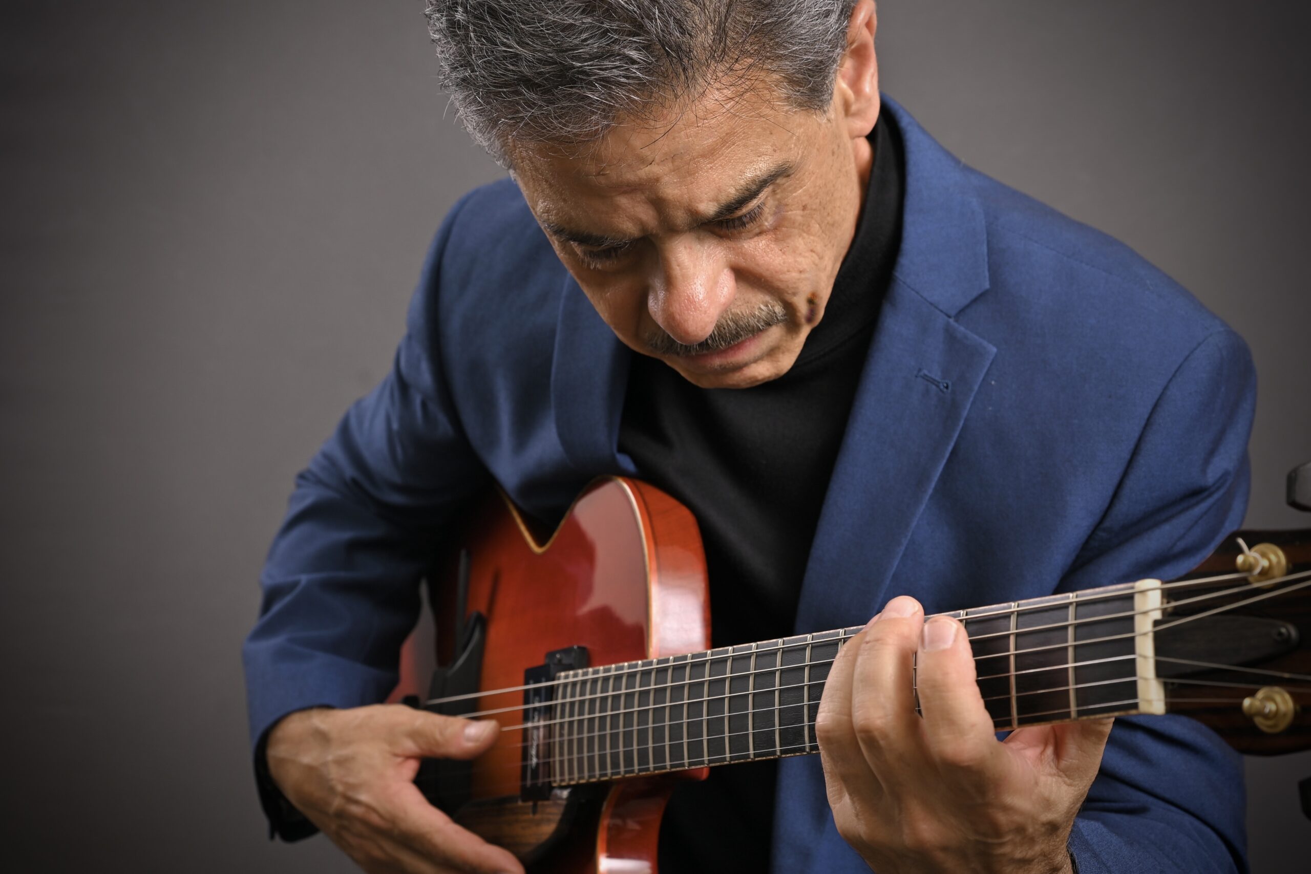 JOHN BASILE: arrebata com o grandioso álbum de jazz "Satisfied"; saiba ...