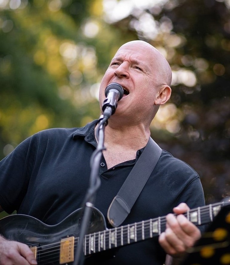 Gregory Rhodes: se deleite com o primoroso álbum "The Dearly Departed ...